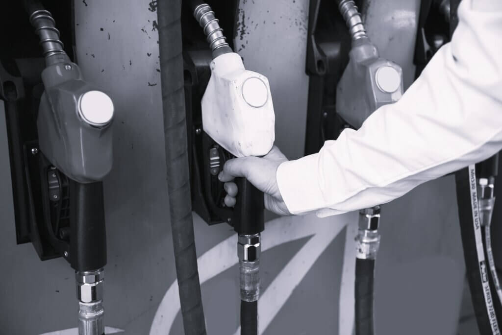 Blended vs Unblended Fuels: Fuel Blending Explained